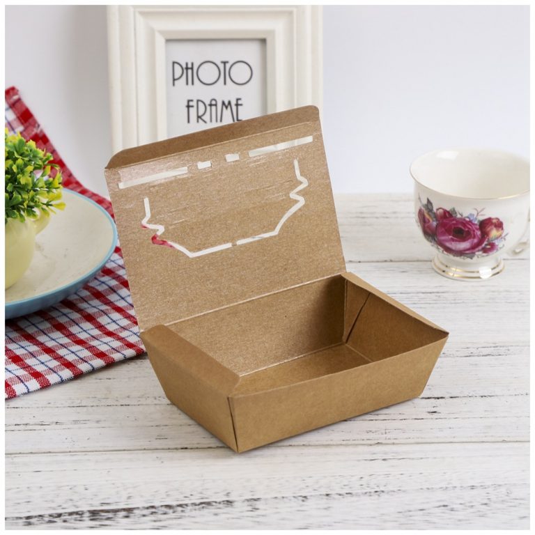 Simple kraft paper lunch box